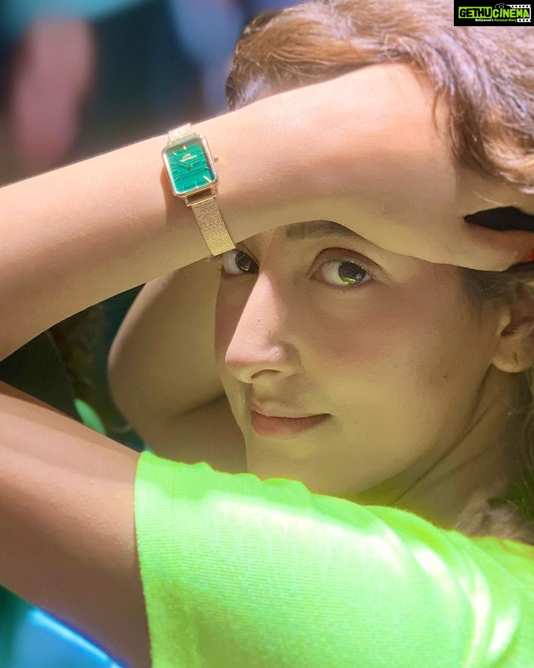 Actress Shivya Pathania HD Instagram Photos and Wallpapers February ...