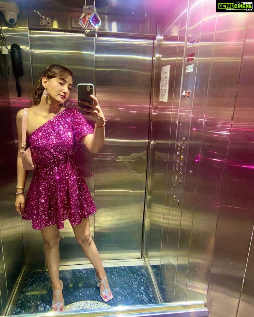 Actress Shivya Pathania HD Instagram Photos and Wallpapers August 2022 ...