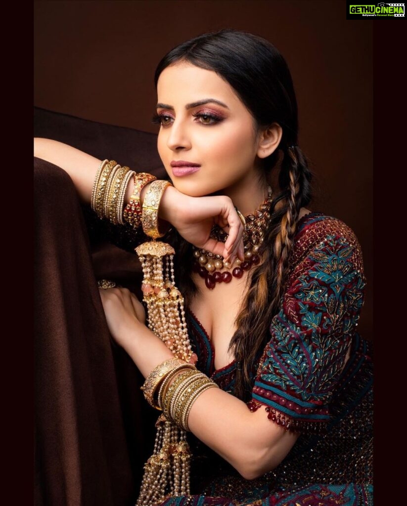 Actress Shrenu Parikh HD Instagram Photos and Wallpapers July 2022 ...