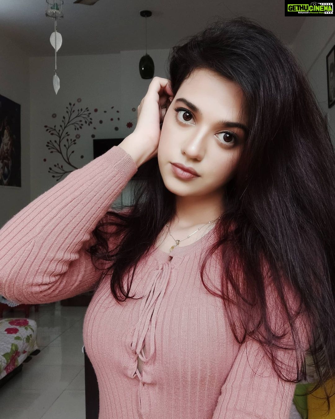 Shruti Sharma Instagram – You are allowed to do things differently…🦋 ...