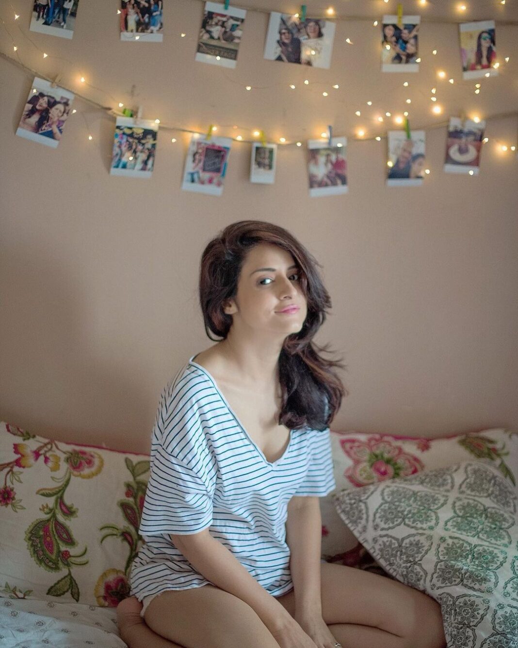 Actress Simple Kaul HD Photos and Wallpapers September 2022 - Gethu Cinema