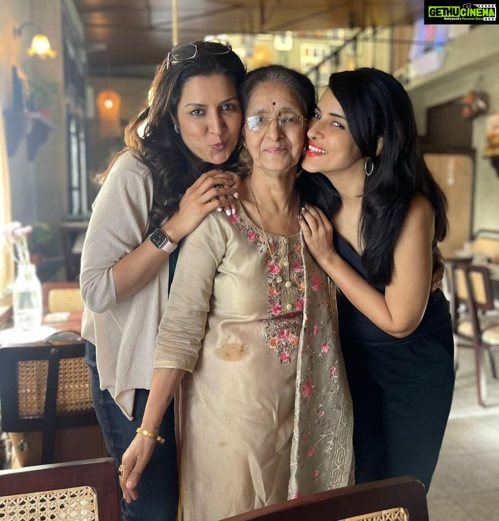 Actress Simple Kaul HD Instagram Photos and Wallpapers September 2022 ...