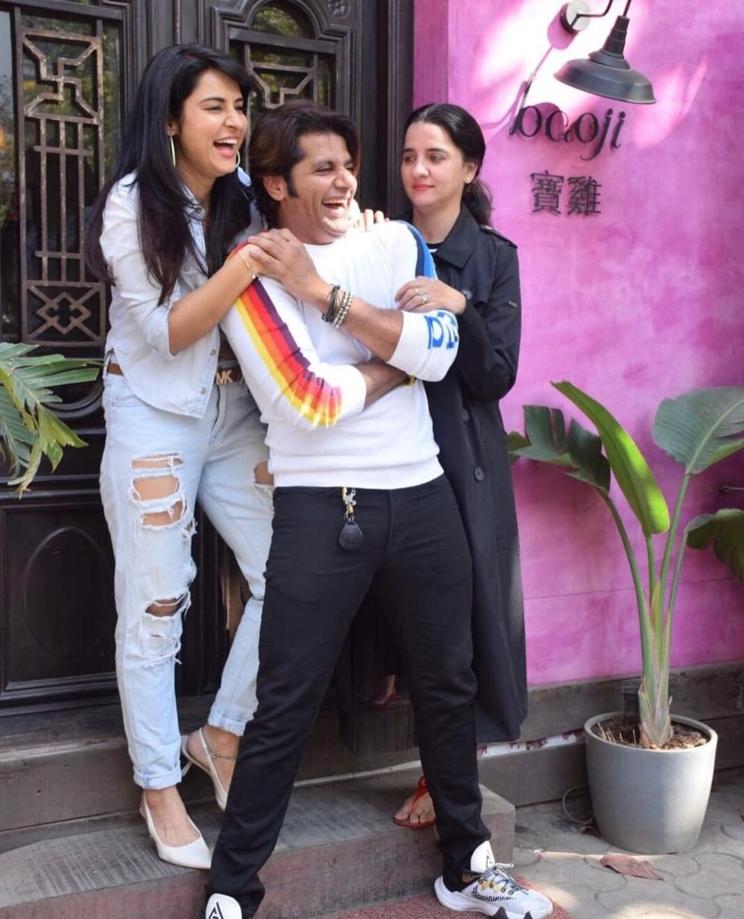 Simple Kaul's Most Liked Photos and Posts - Gethu Cinema