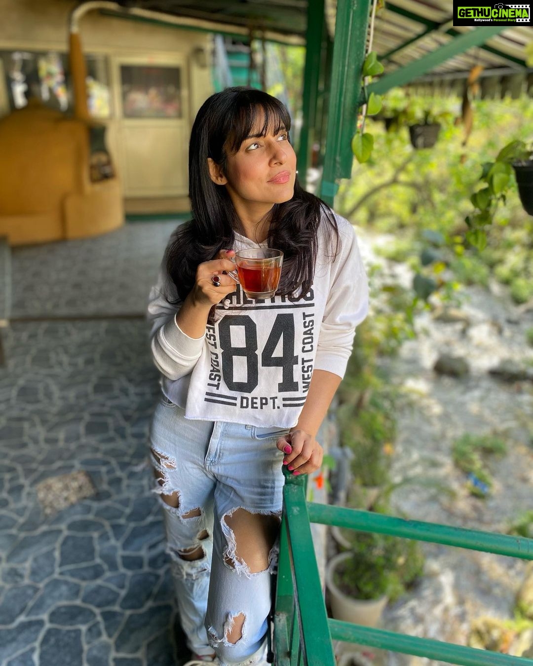 Actress Simple Kaul HD Instagram Photos and Wallpapers April 2023 ...