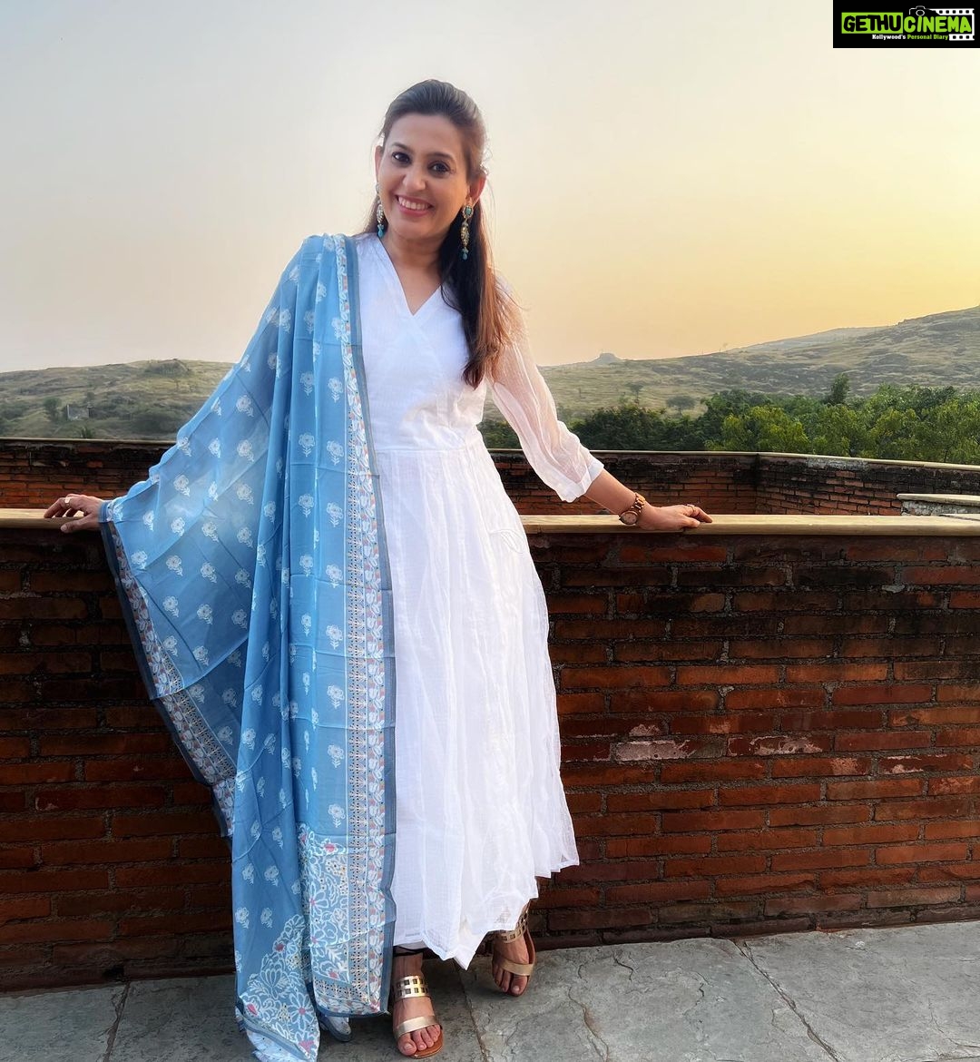 Smita Bansal's Most Liked Photos and Posts - Gethu Cinema