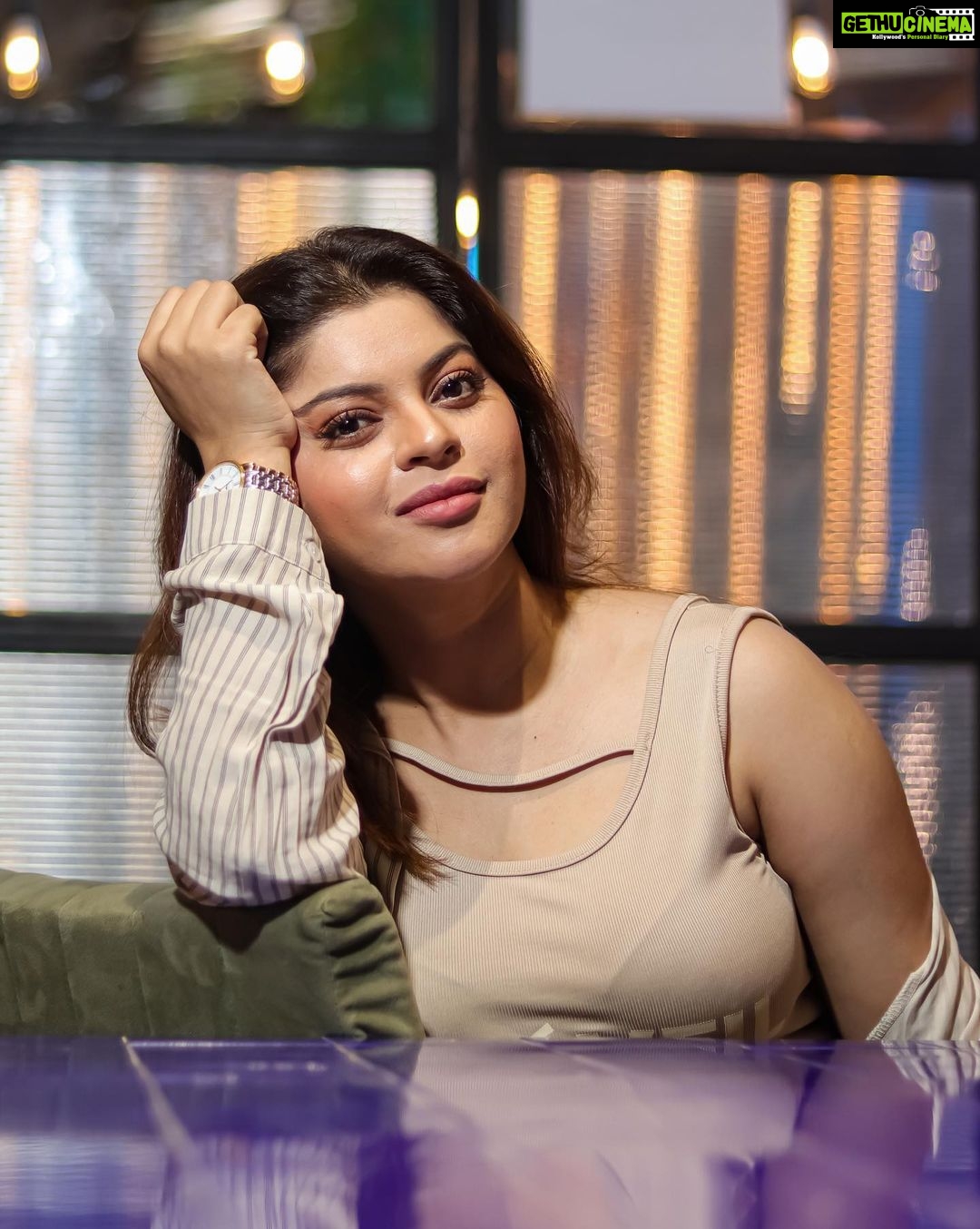 Sneha Wagh's Most Liked Photos and Posts - Gethu Cinema