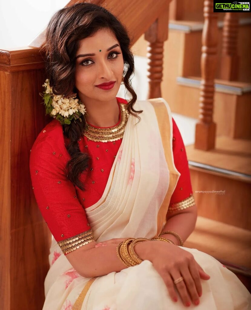 Singer Sowmya Menon HD Instagram Photos and Wallpapers October 2022 ...