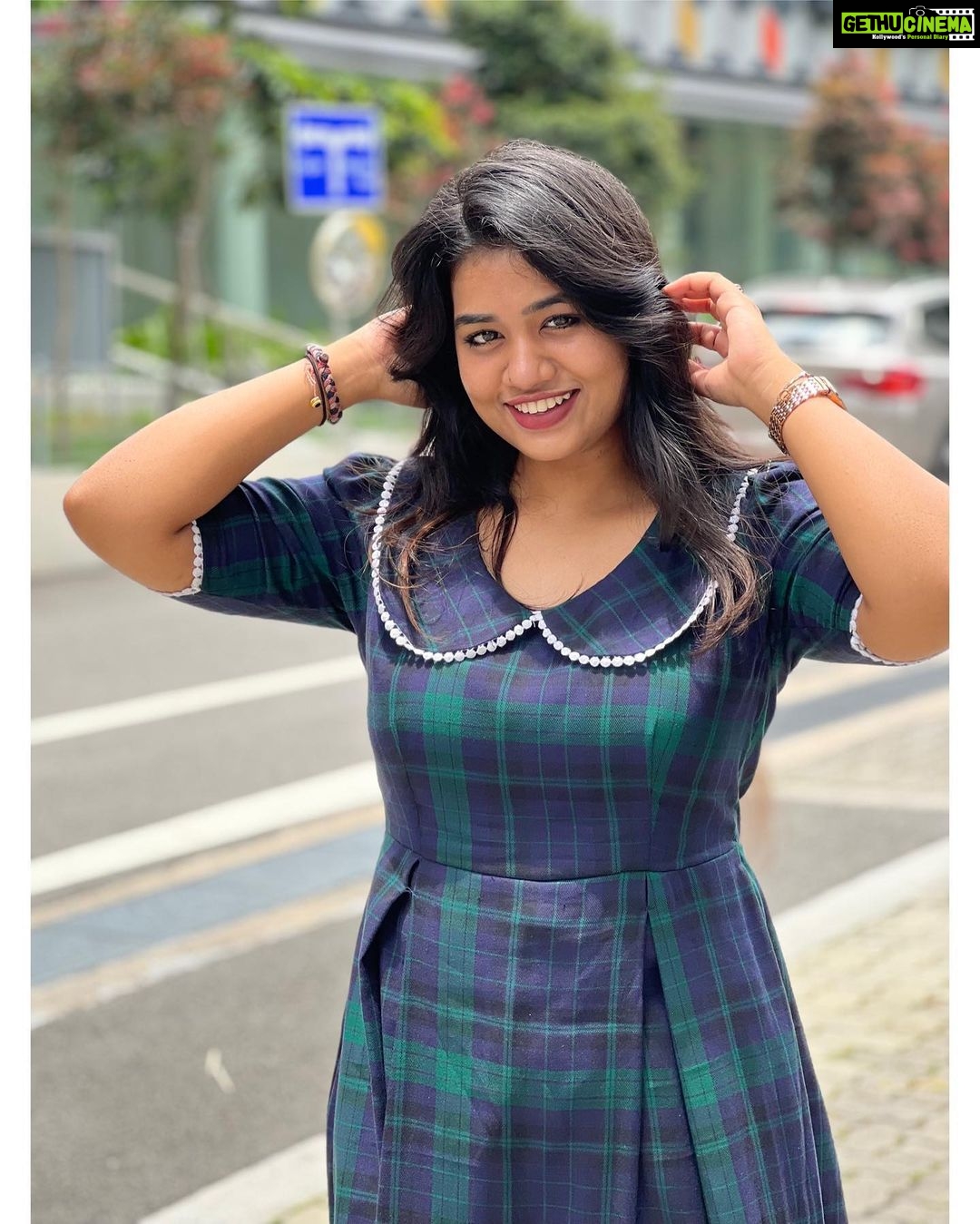 Singer Srinisha Jayaseelan HD Instagram Photos and Wallpapers October ...