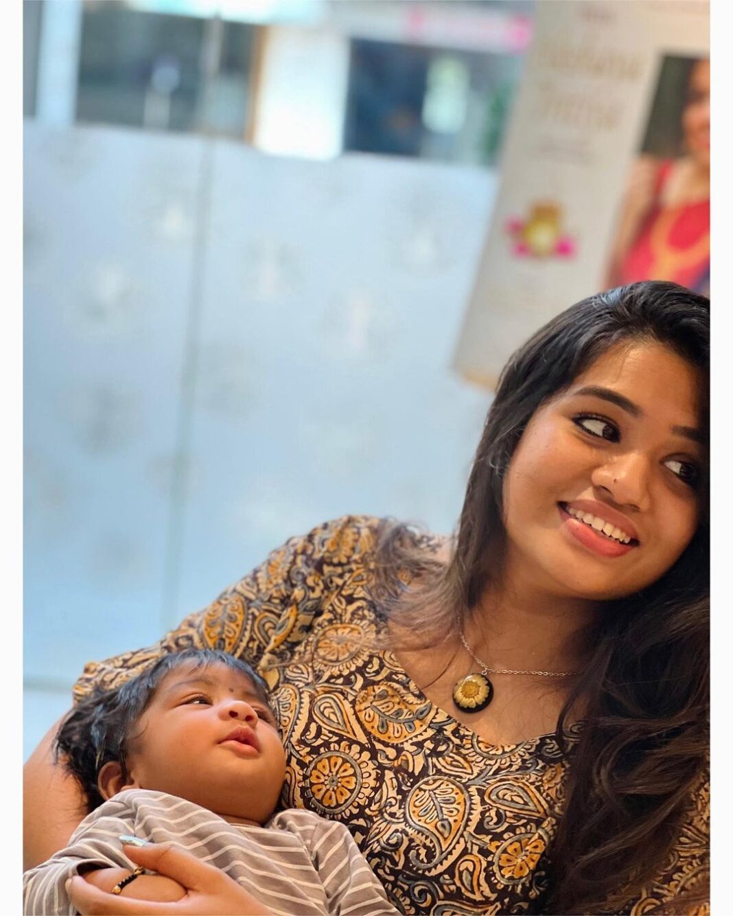 Singer Srinisha Jayaseelan HD Photos and Wallpapers May 2022 | Gethu Cinema