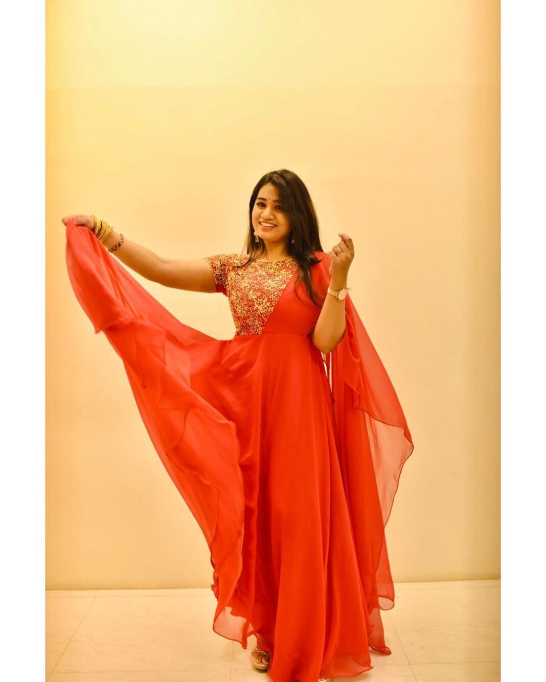 Singer Srinisha Jayaseelan HD Photos and Wallpapers May 2022 | Gethu Cinema