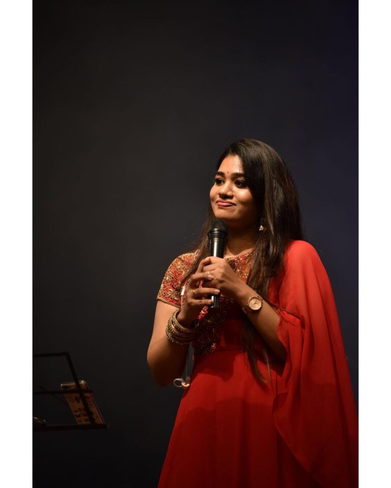 Singer Srinisha Jayaseelan HD Photos and Wallpapers May 2022 | Gethu Cinema
