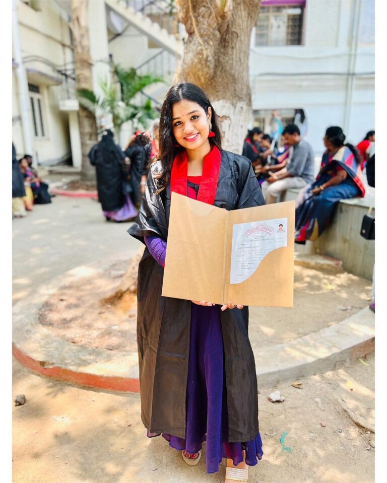 Top 10 Memorable Instagram Photos of Srinisha Jayaseelan