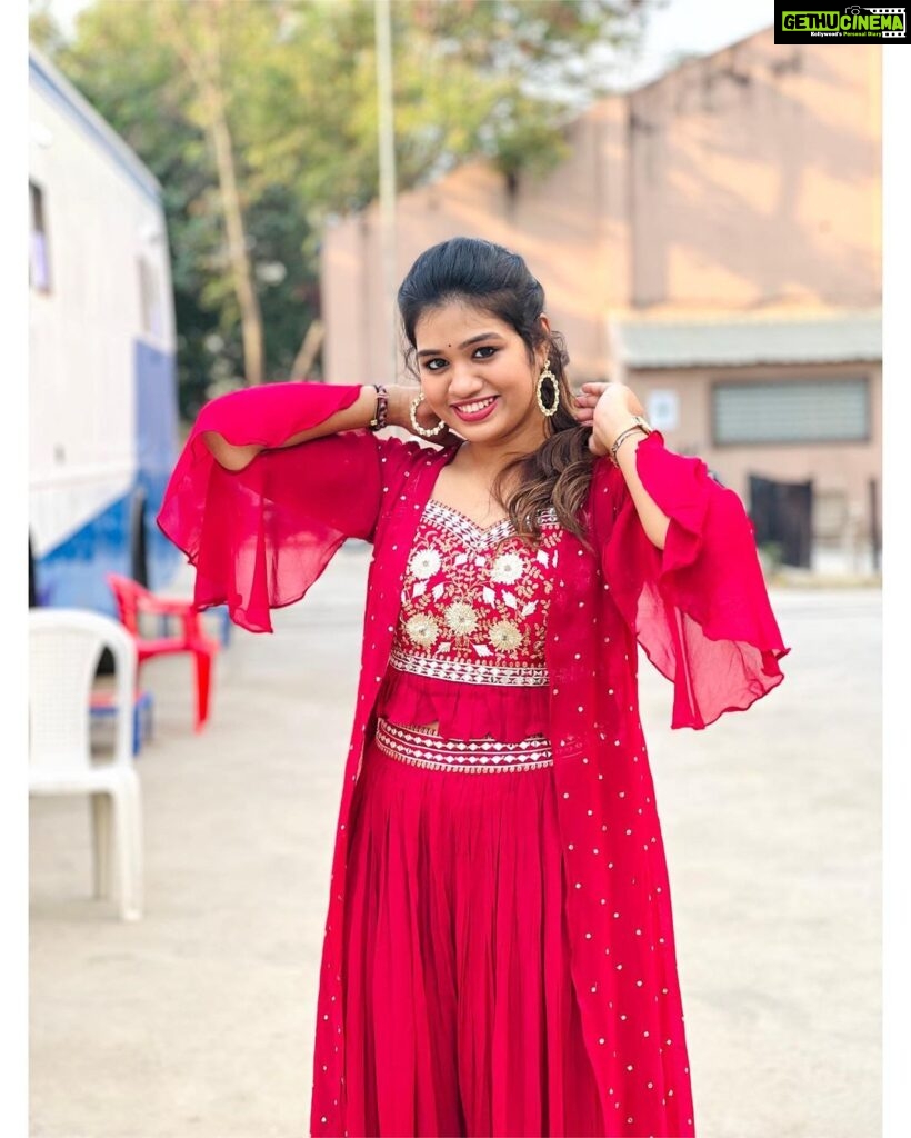 Singer Srinisha Jayaseelan HD Instagram Photos and Wallpapers April ...