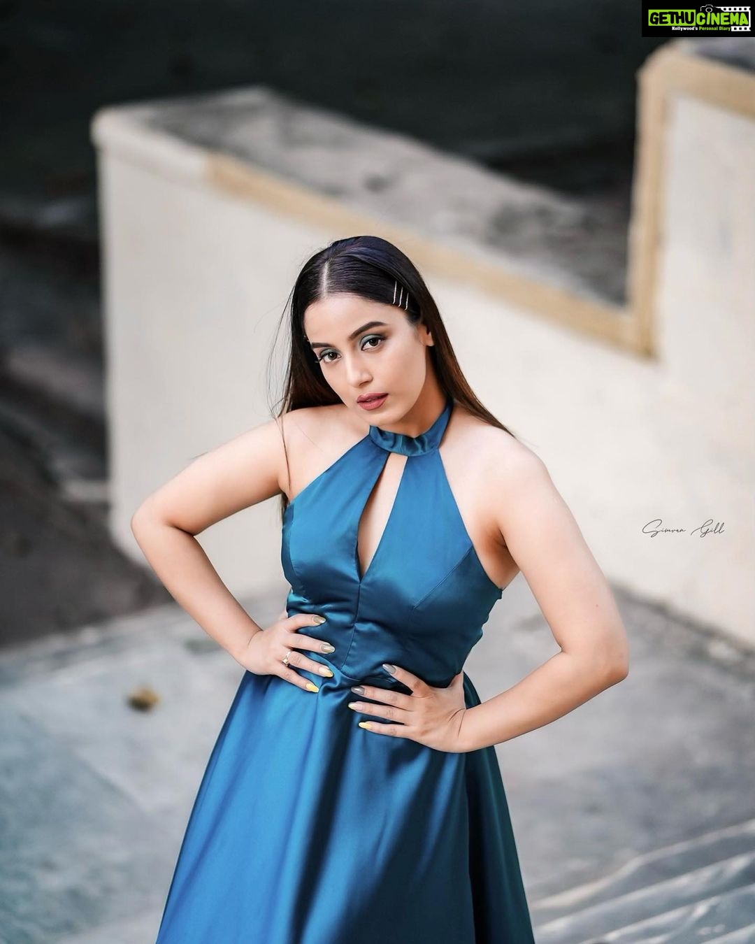 Srishty Rode Instagram – Everything starts with a dream . 📸 @simrangill ...