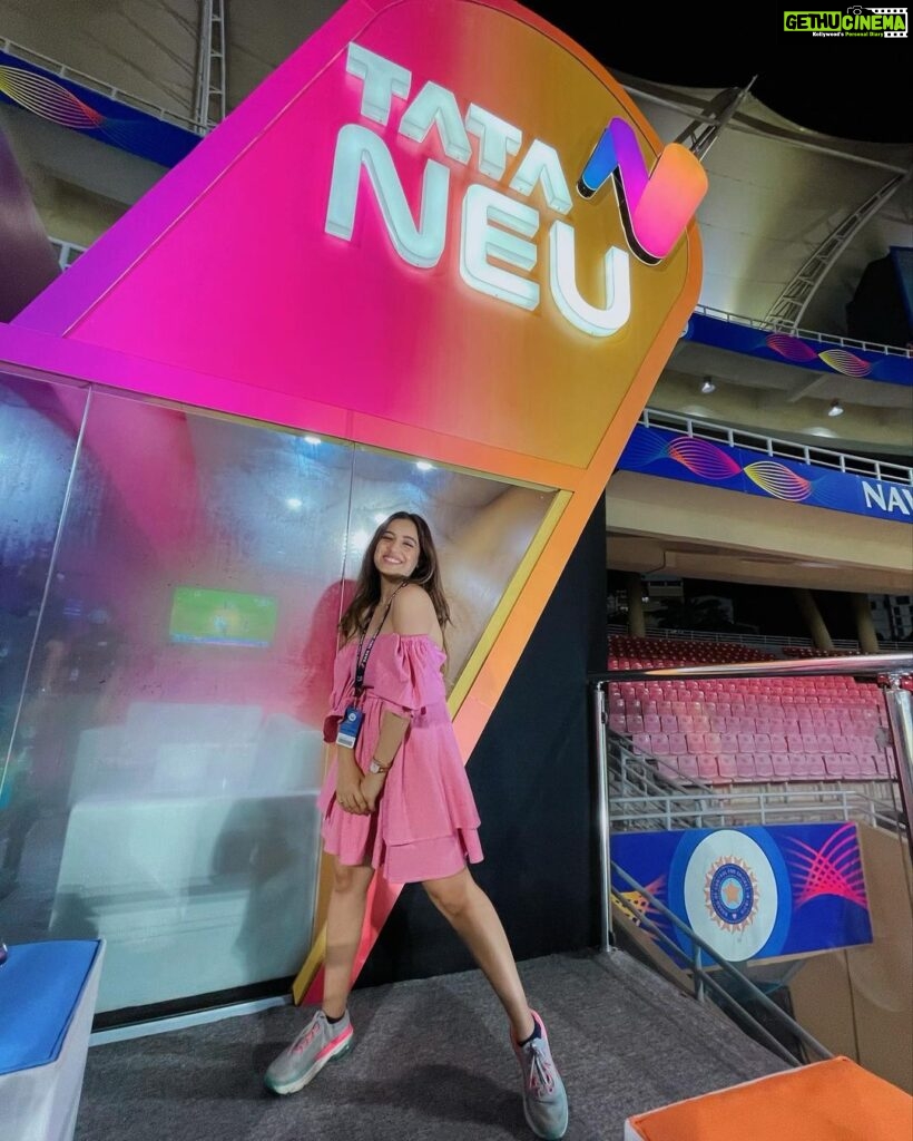 Actress Srishty Rode HD Photos and Wallpapers July 2022 - Gethu Cinema