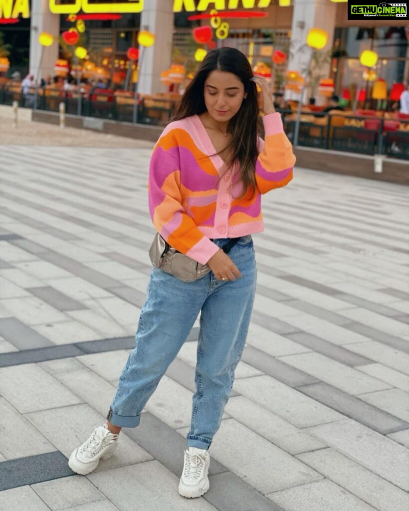 Actress Srishty Rode HD Instagram Photos and Wallpapers March 2022 ...