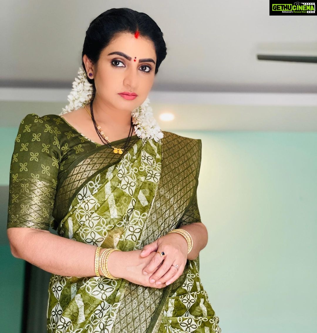 Actress Sujitha HD Photos and Wallpapers March 2023 - Gethu Cinema