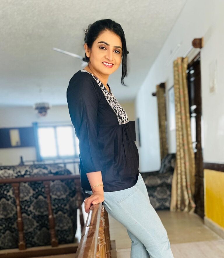 Sujitha Wiki, Biography, Age, Gallery, Spouse and more