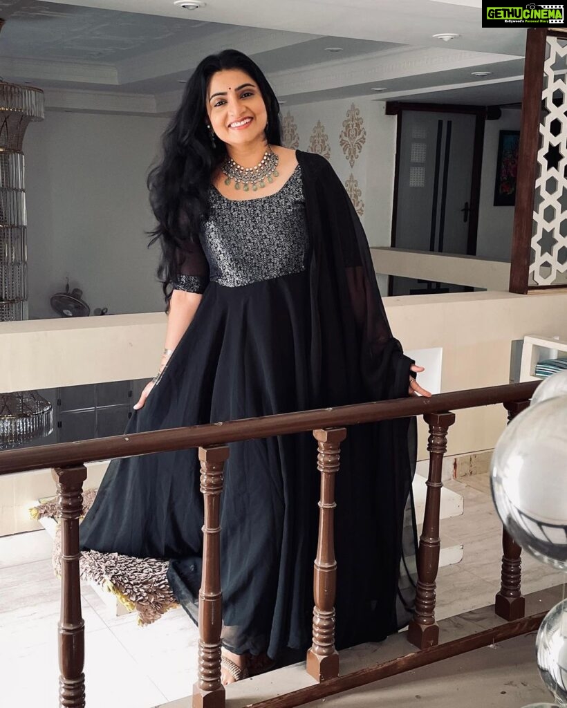 Actress Sujitha HD Photos and Wallpapers March 2023 - Gethu Cinema