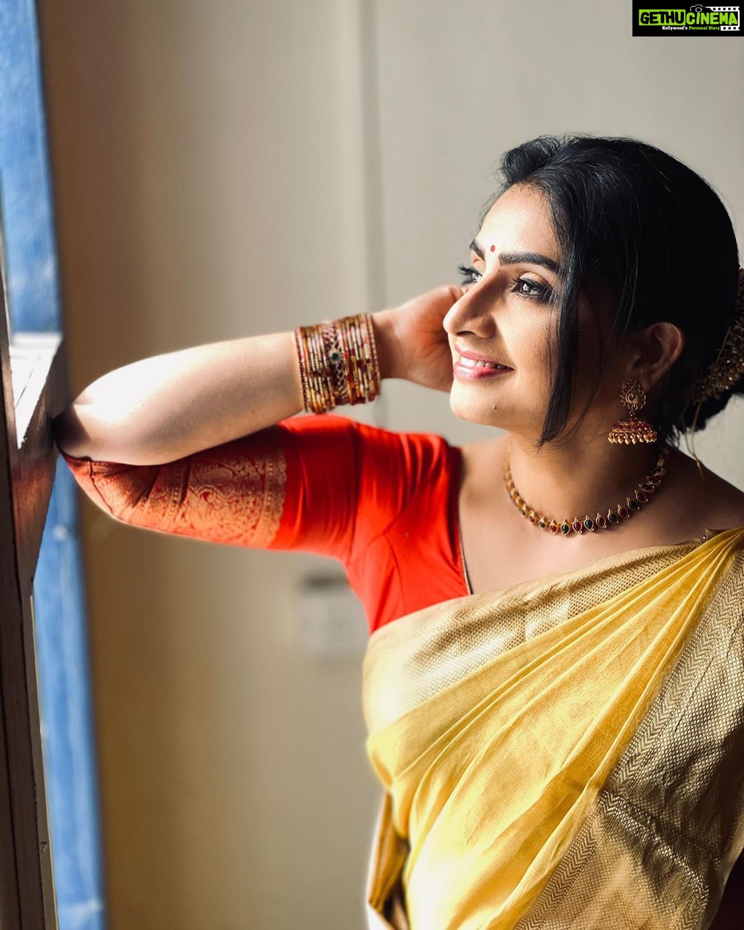 Actress Sujitha HD Photos and Wallpapers February 2023 - Gethu Cinema