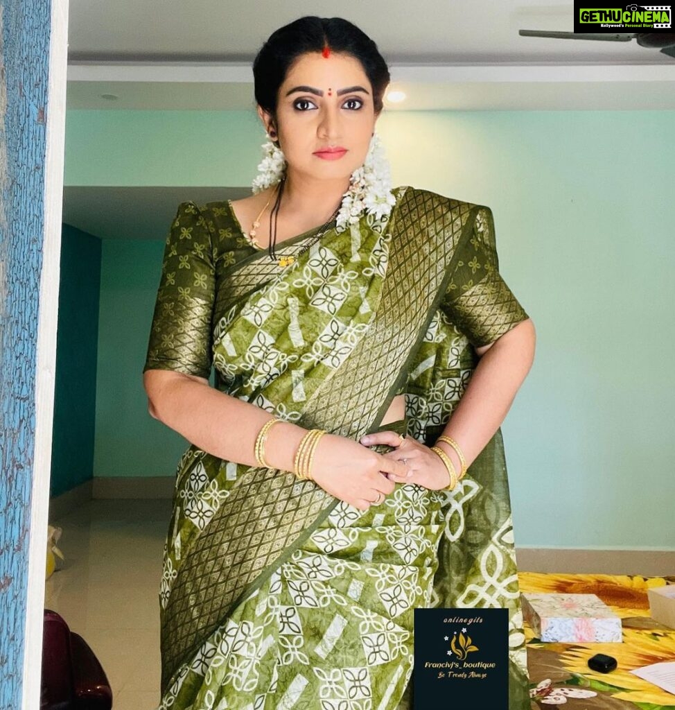 Actress Sujitha HD Photos and Wallpapers March 2023 - Gethu Cinema