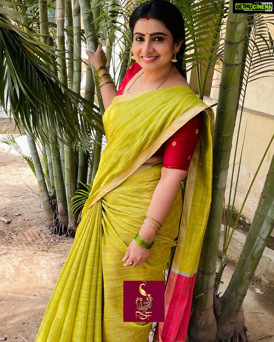 Actress Sujitha HD Photos and Wallpapers February 2023 - Gethu Cinema