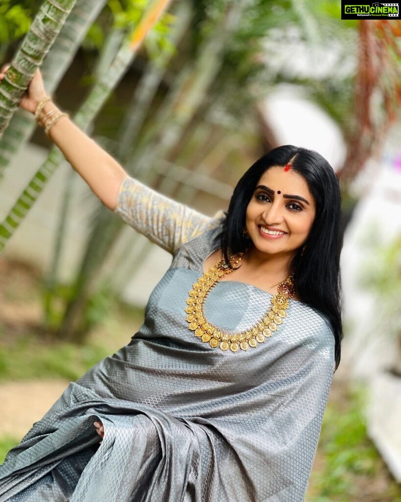Actress Sujitha HD Instagram Photos and Wallpapers August 2022 | Gethu Cinema