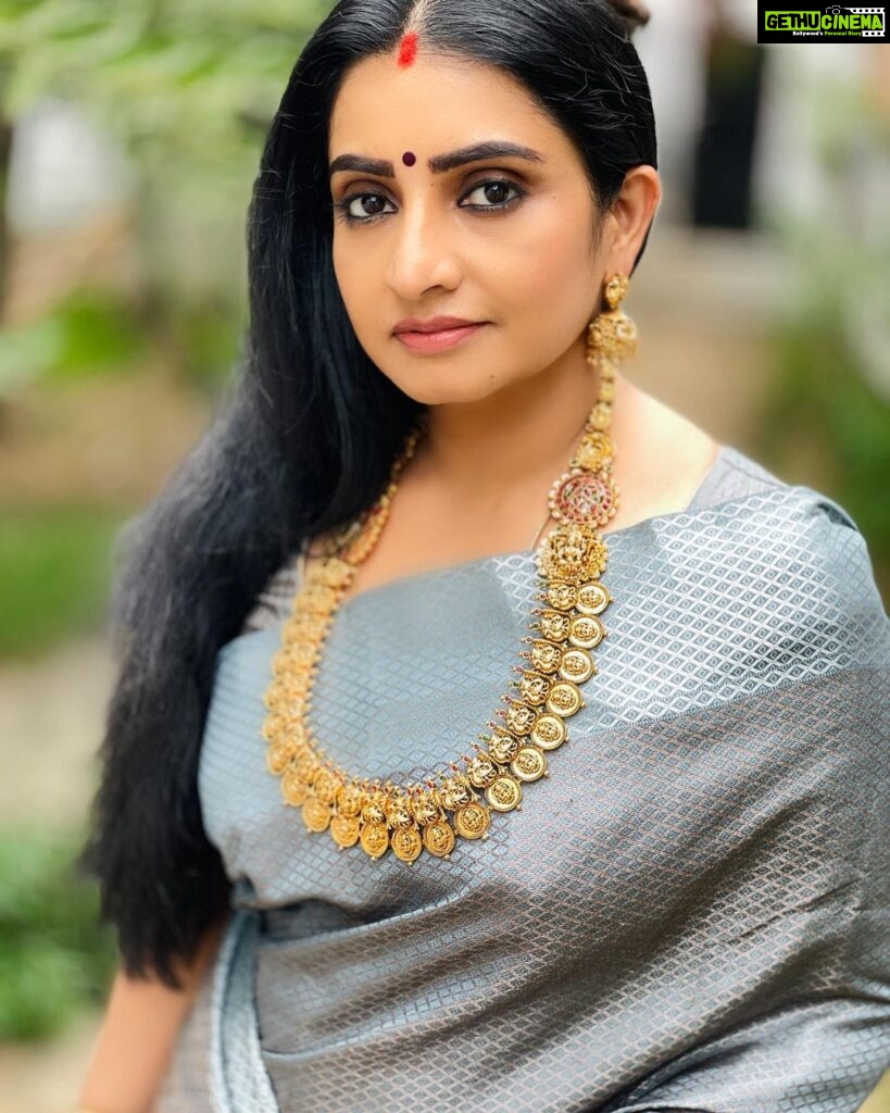 Actress Sujitha HD Instagram Photos and Wallpapers August 2022 | Gethu ...