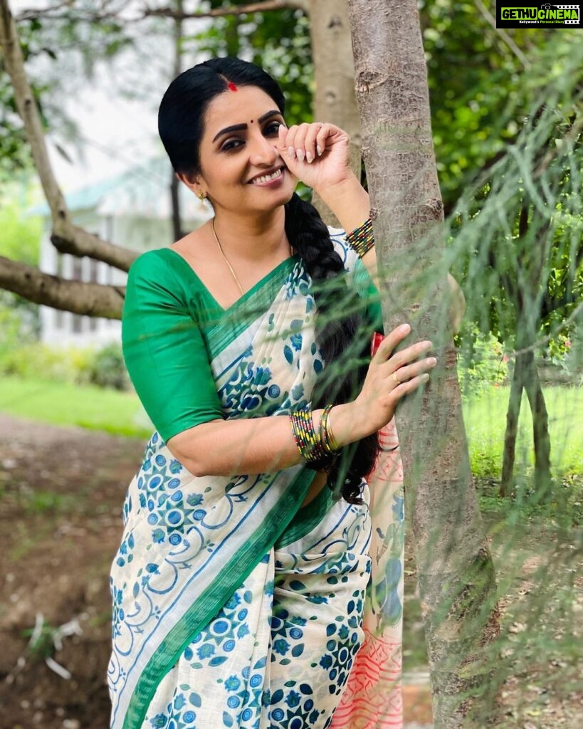 Actress Sujitha HD Instagram Photos and Wallpapers August 2022 | Gethu Cinema