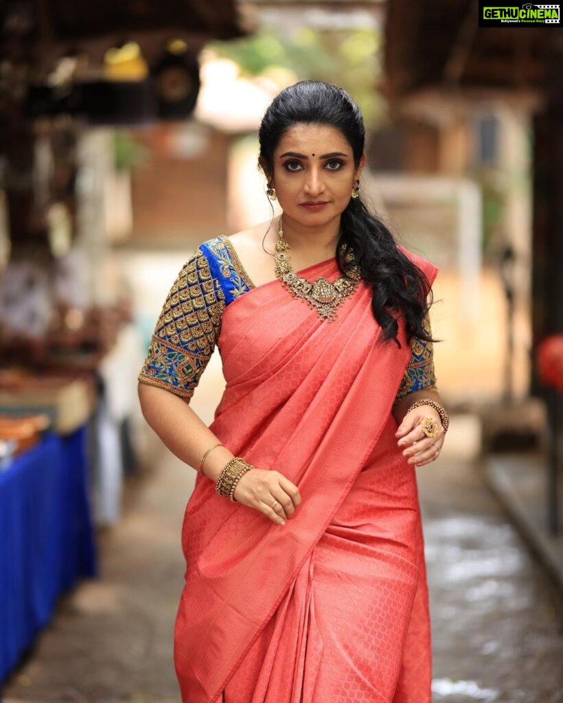 Actress Sujitha HD Instagram Photos and Wallpapers August 2022 | Gethu ...