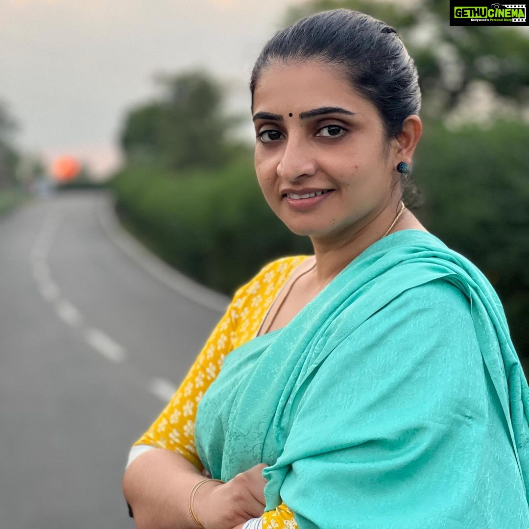 Sujitha Instagram – Morning vibe 😊😍 Along with @dhanwindan | Gethu Cinema