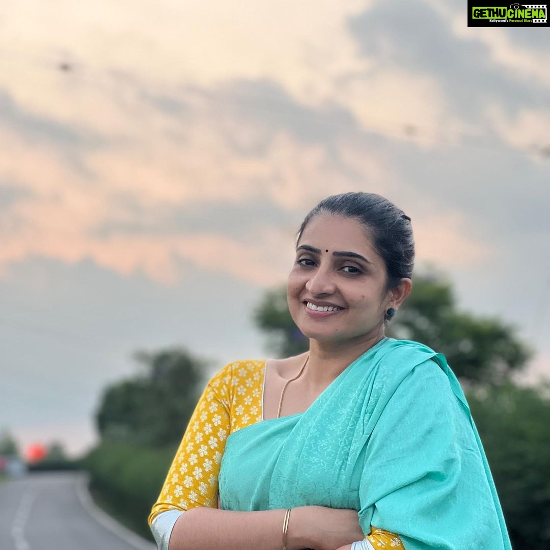 Sujitha Instagram – Morning vibe 😊😍 Along with @dhanwindan | Gethu Cinema