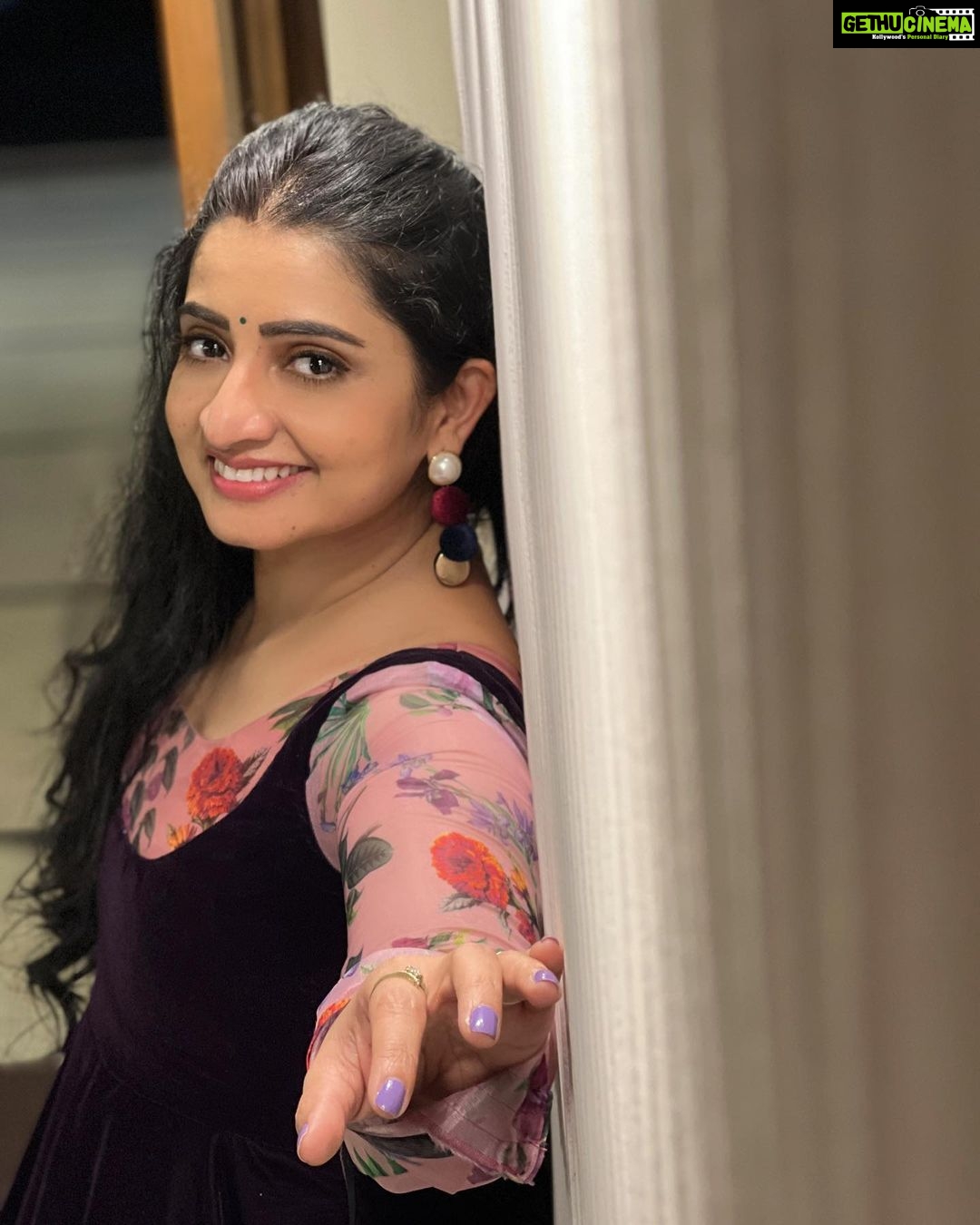 Actress Sujitha HD Photos and Wallpapers January 2023 - Gethu Cinema