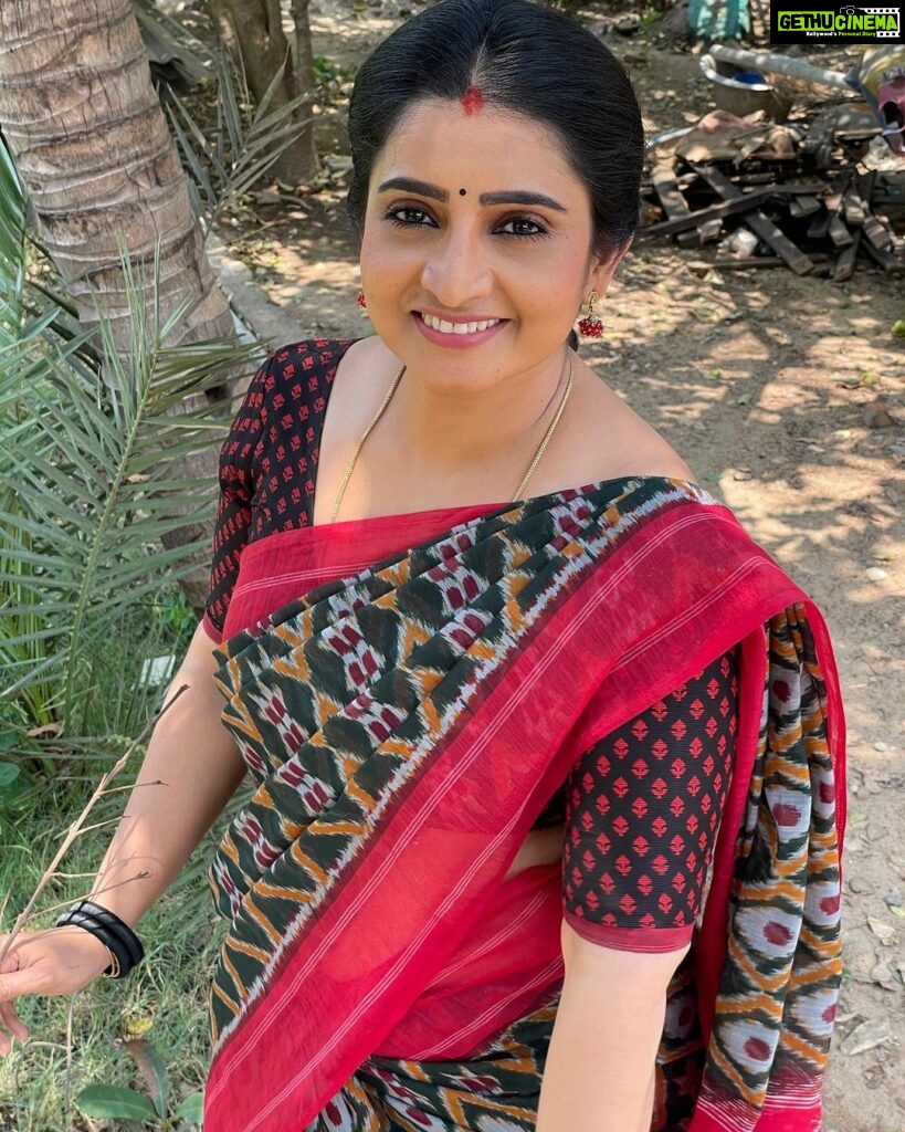 Actress Sujitha HD Instagram Photos and Wallpapers May 2022 | Gethu Cinema