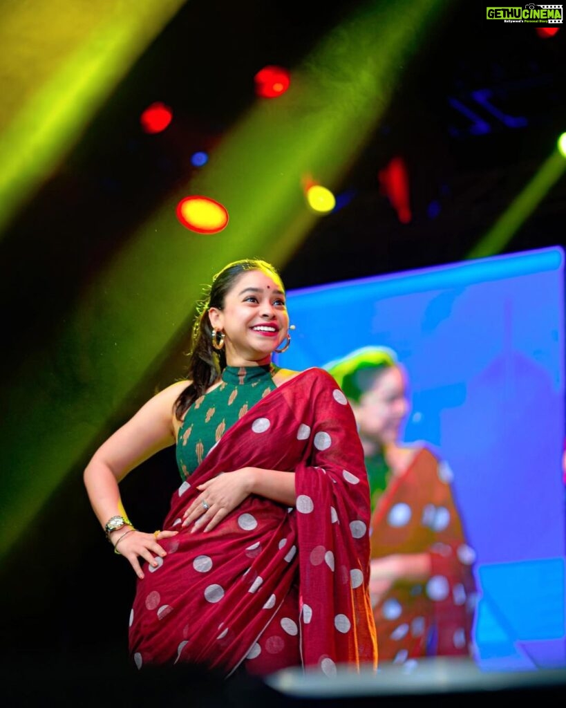 Actress Sumona Chakravarti HD Instagram Photos and Wallpapers July 2022 ...