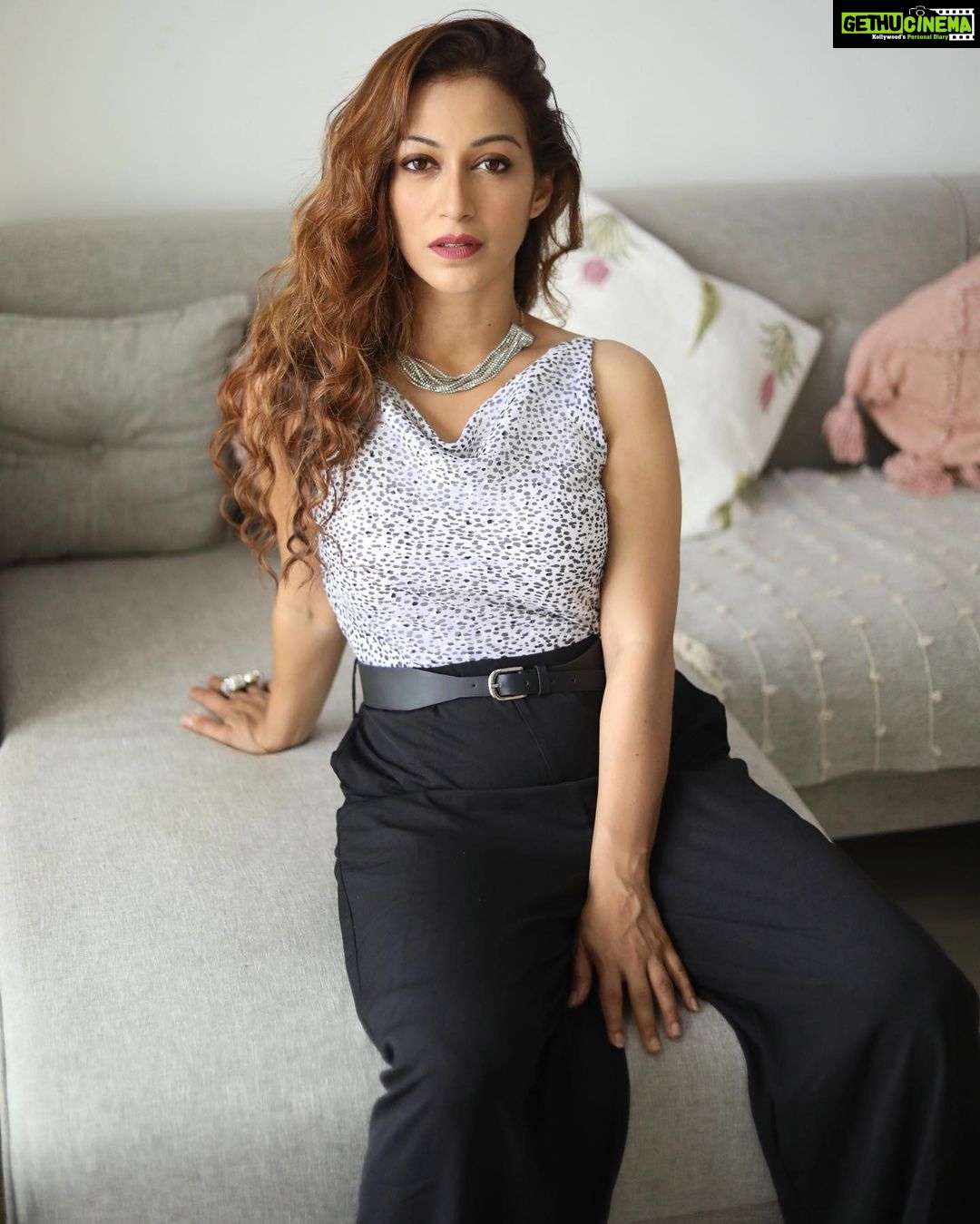 Sunayana Fozdar Instagram – It’s Been A Long Day … @faballey Refreshes ...