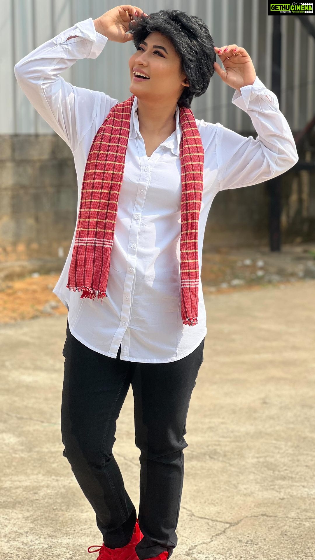 Actress Sunita Gogoi HD Instagram Photos and Wallpapers March 2023 ...