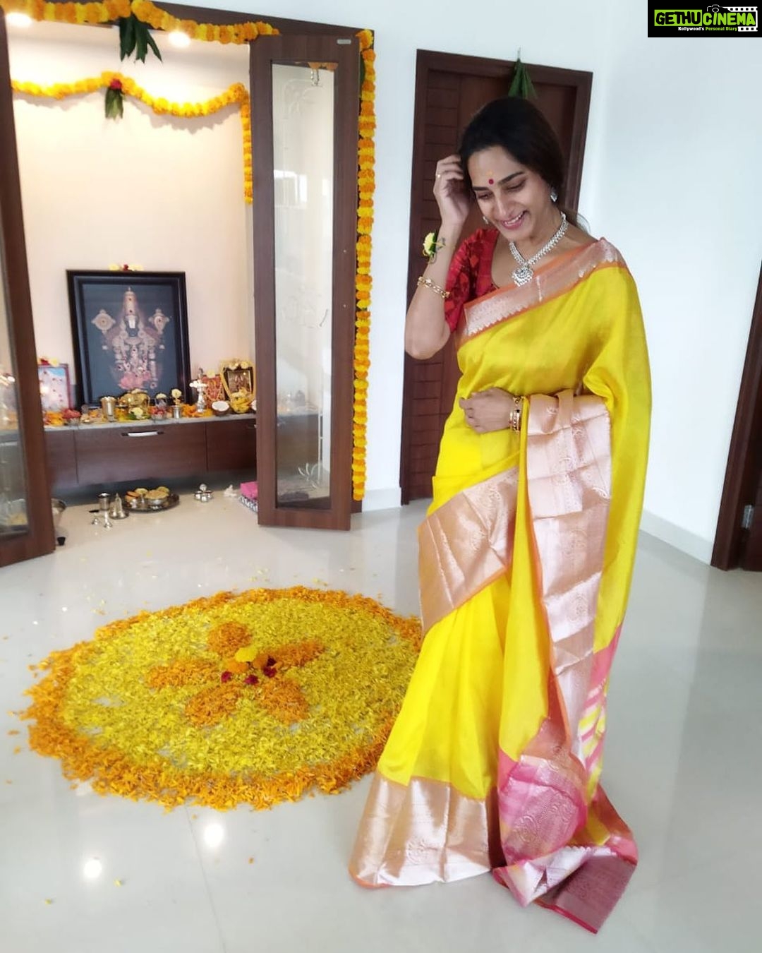 Actress Sureka HD Photos and Wallpapers August 2021 - Gethu Cinema