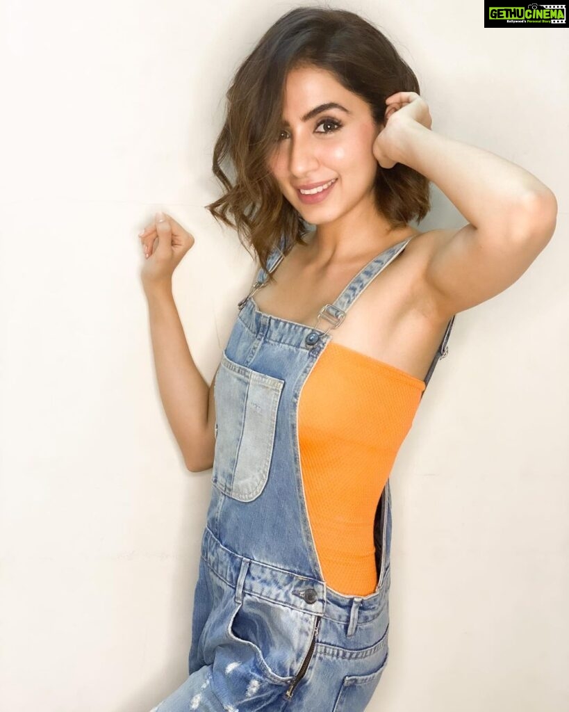 Actress Swati Kapoor HD Instagram Photos and Wallpapers January 2021 ...