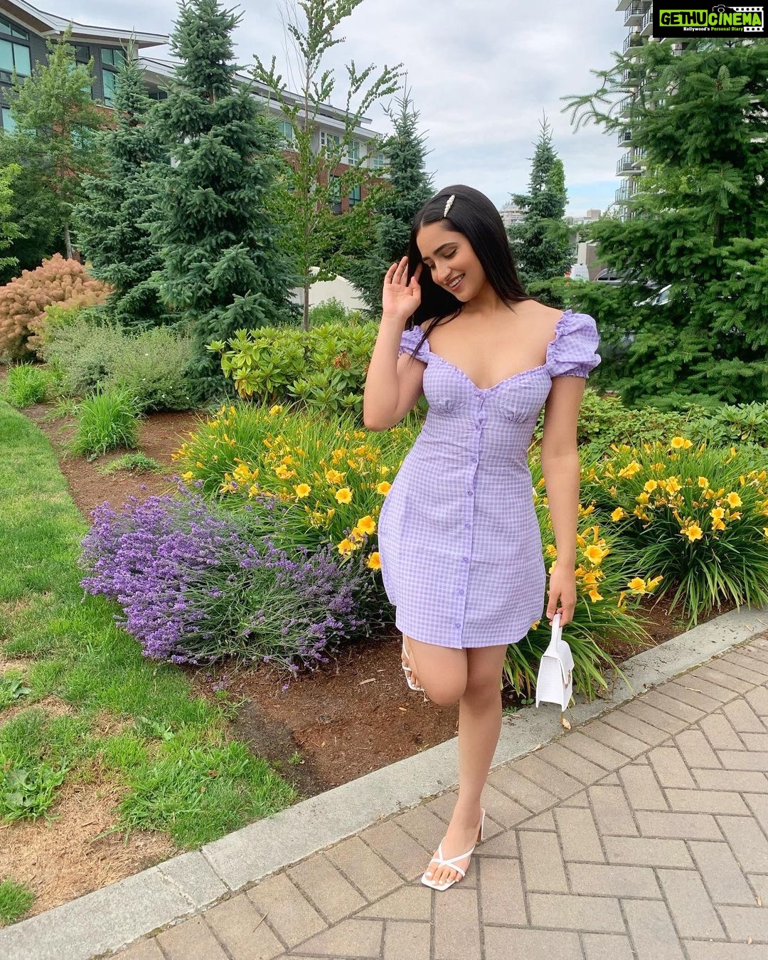 Tanu Grewal Most Liked Photos and Posts | Gethu Cinema