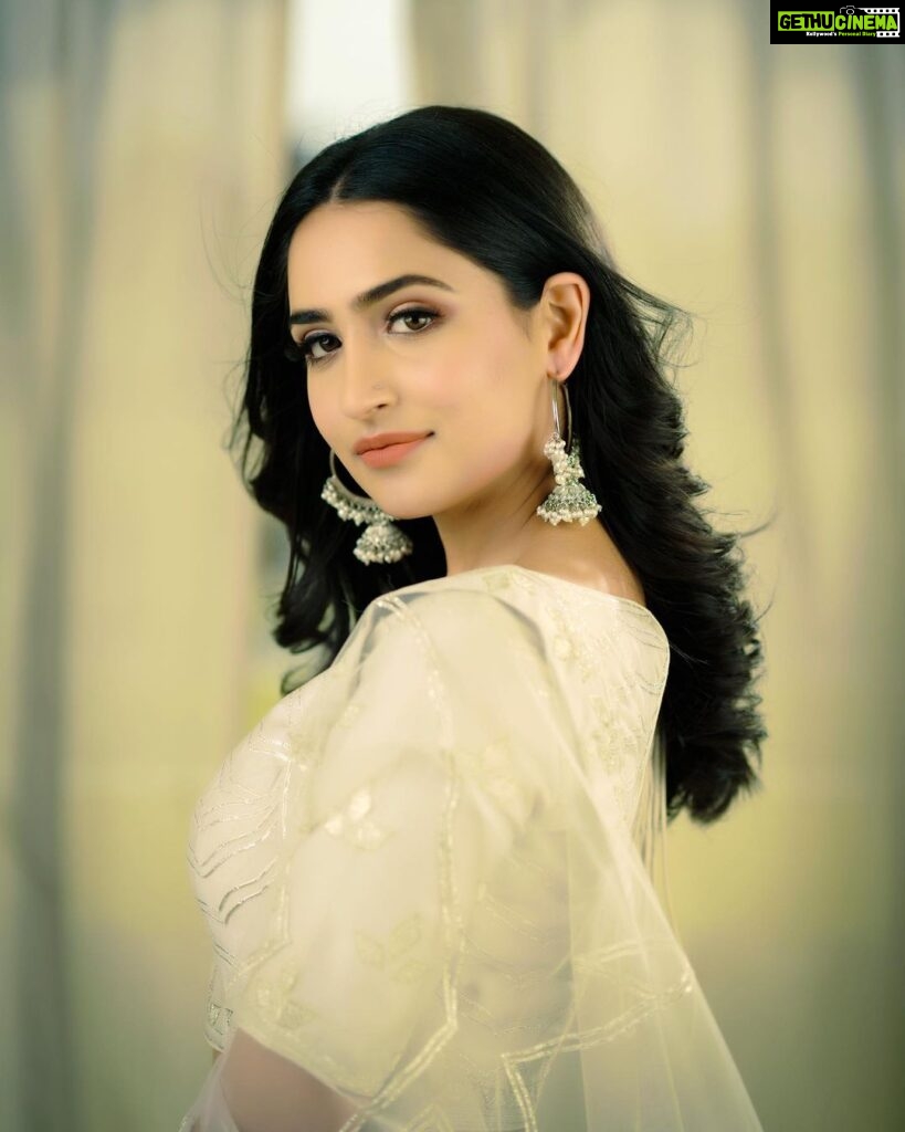 Tanu Grewal Instagram - h a p p y 🤍 - Gethu Cinema