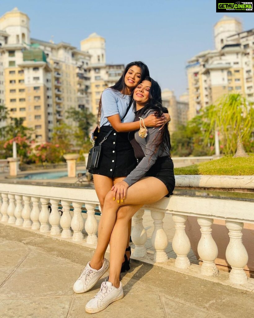 Tanvi Dogra Instagram - Gethu Cinema