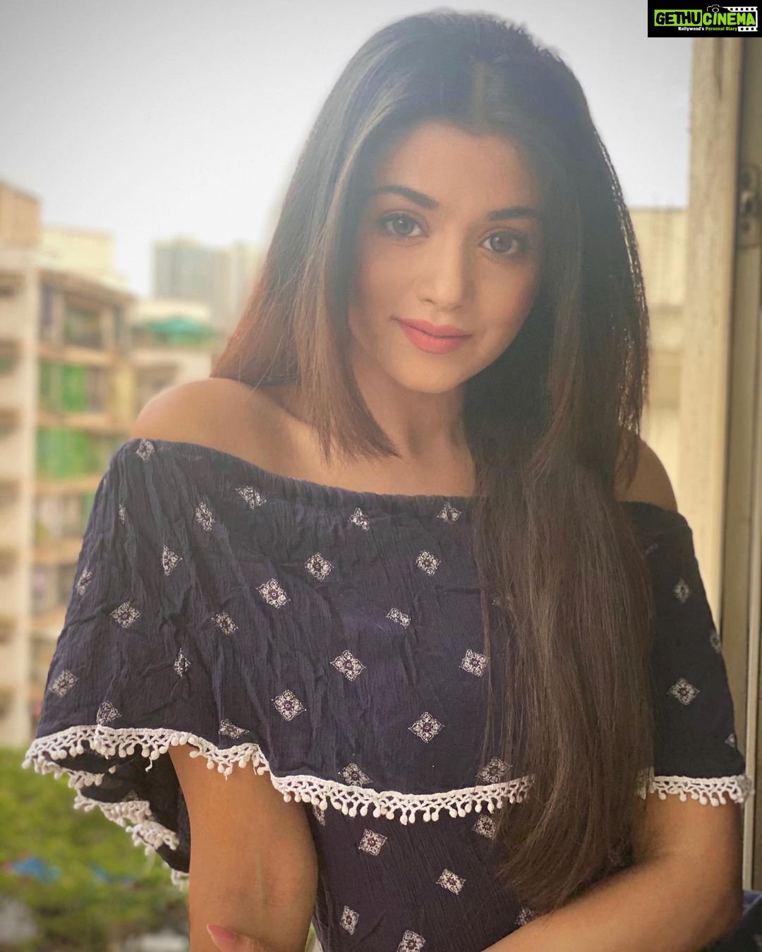 Tanvi Dogra Instagram – Her shy eyes hide calmness of a sunset…🍁 ...