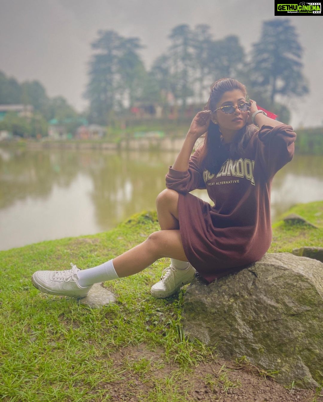 Tanvi Dogra Instagram – Dal Lake (Himachal Pradesh) | Gethu Cinema