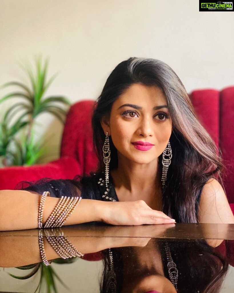 Actress Tanvi Dogra HD Instagram Photos and Wallpapers May 2020 | Gethu ...