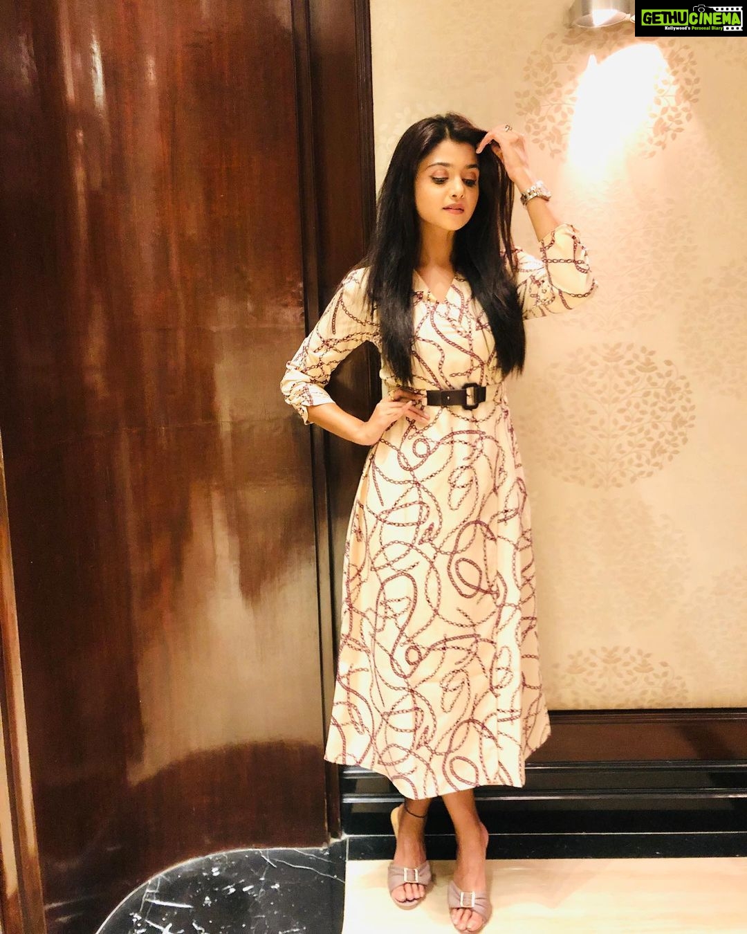 Actress Tanvi Dogra HD Instagram Photos and Wallpapers April 2023 ...