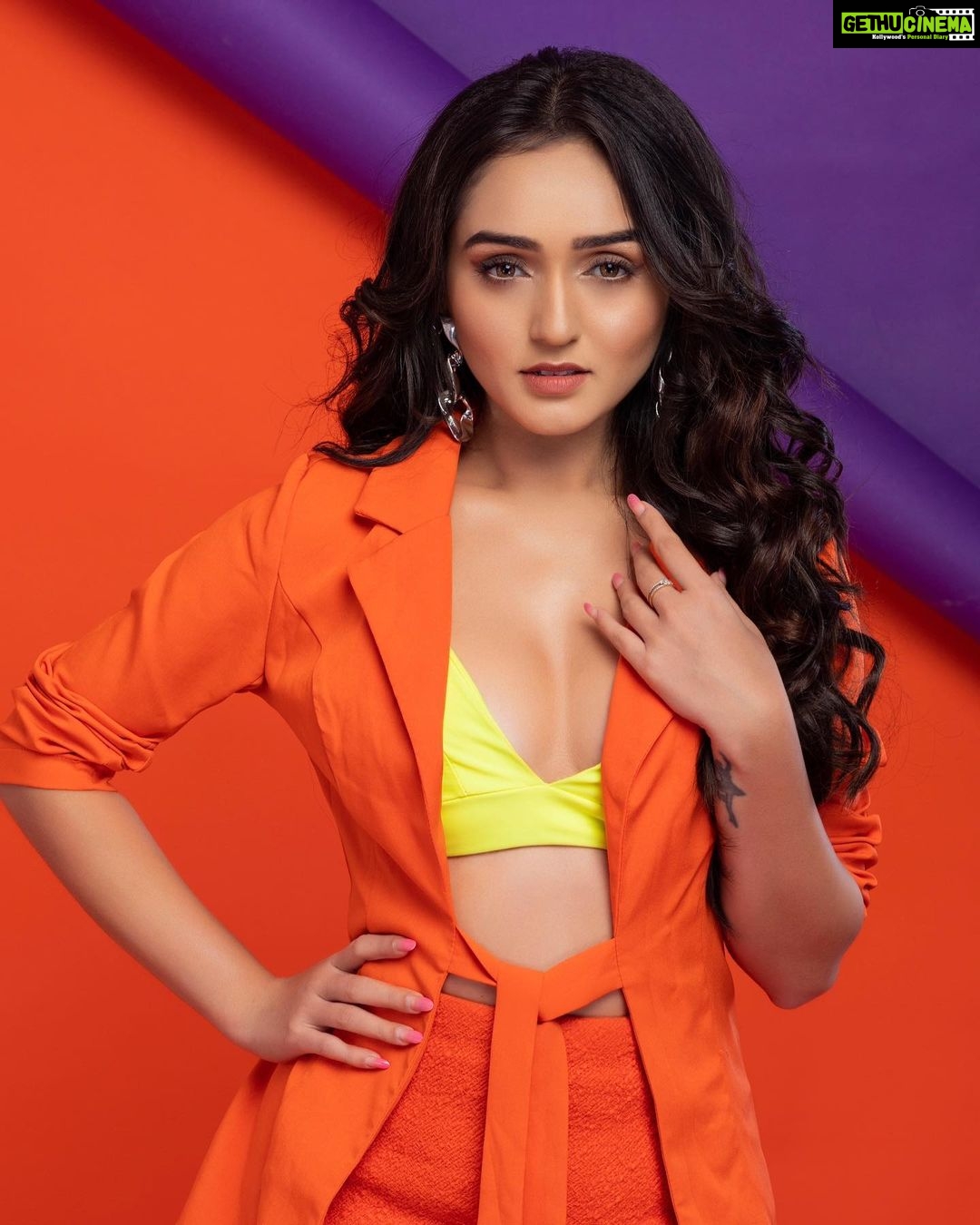 Actress Tanya Sharma HD Instagram Photos and Wallpapers October 2022 | Gethu Cinema