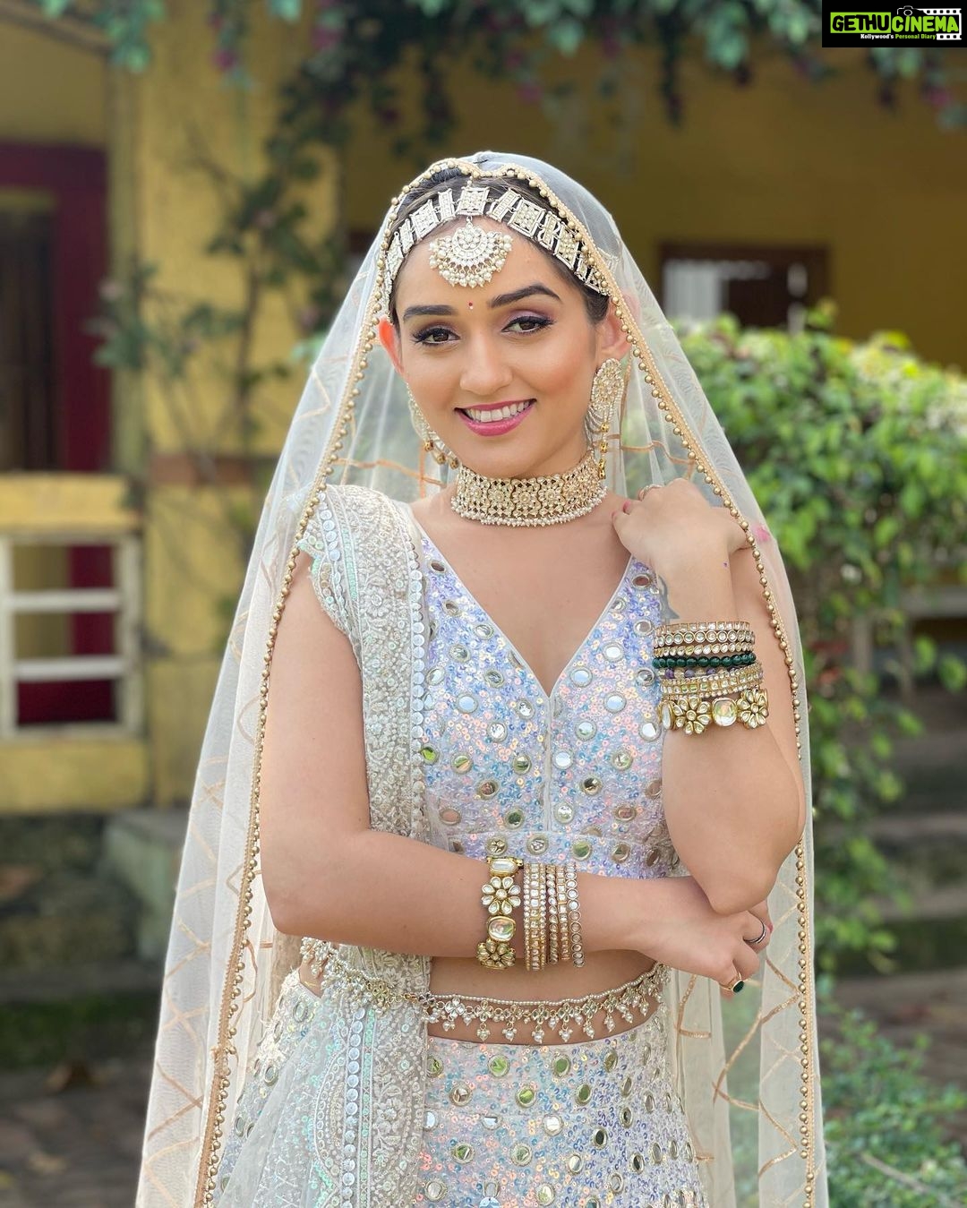 Tanya Sharma Instagram – Banno rani . . . #thursday #bride #minimal # ...