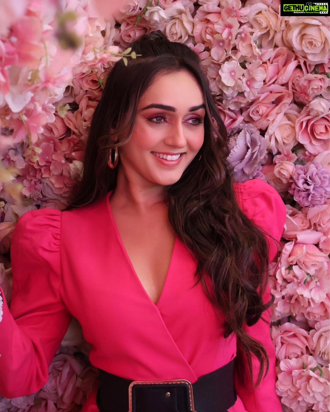 Actress Tanya Sharma HD Instagram Photos and Wallpapers April 2023 ...