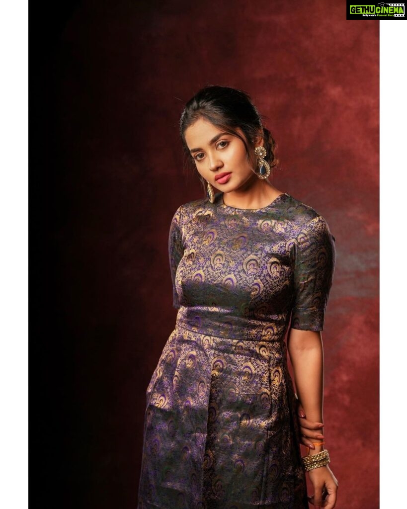 Actress Teju Ashwini HD Photos and Wallpapers May 2022 - Gethu Cinema